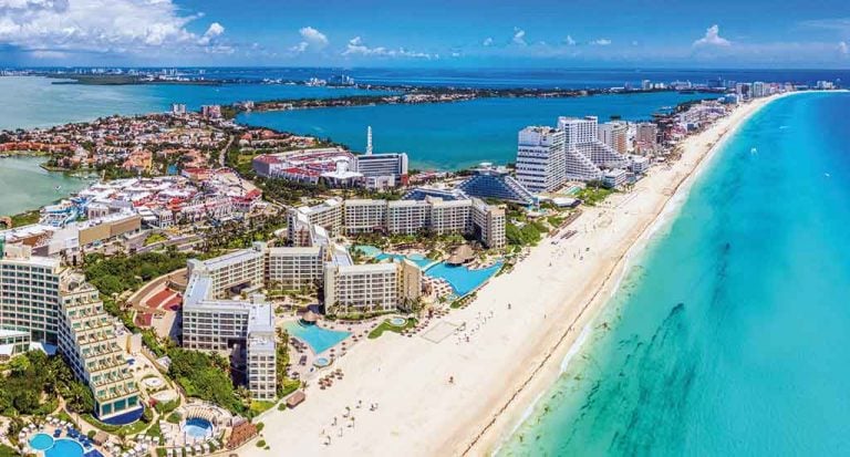 The Ultimate Cancun Travel Guide | Gecko Routes